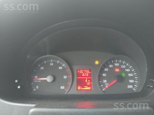 White Volkswagen Crafter 2007 in Riga, with an engine capacity of 2.50 L and mileage of 430 thousand km for 5500 €, photo 3 on AUTOMOTO.COM.LV