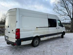 White Volkswagen Crafter 2008 in Valmiera, with an engine capacity of 2.50 L and mileage of 614 thousand km for 2955 €, photo 3 on AUTOMOTO.COM.LV