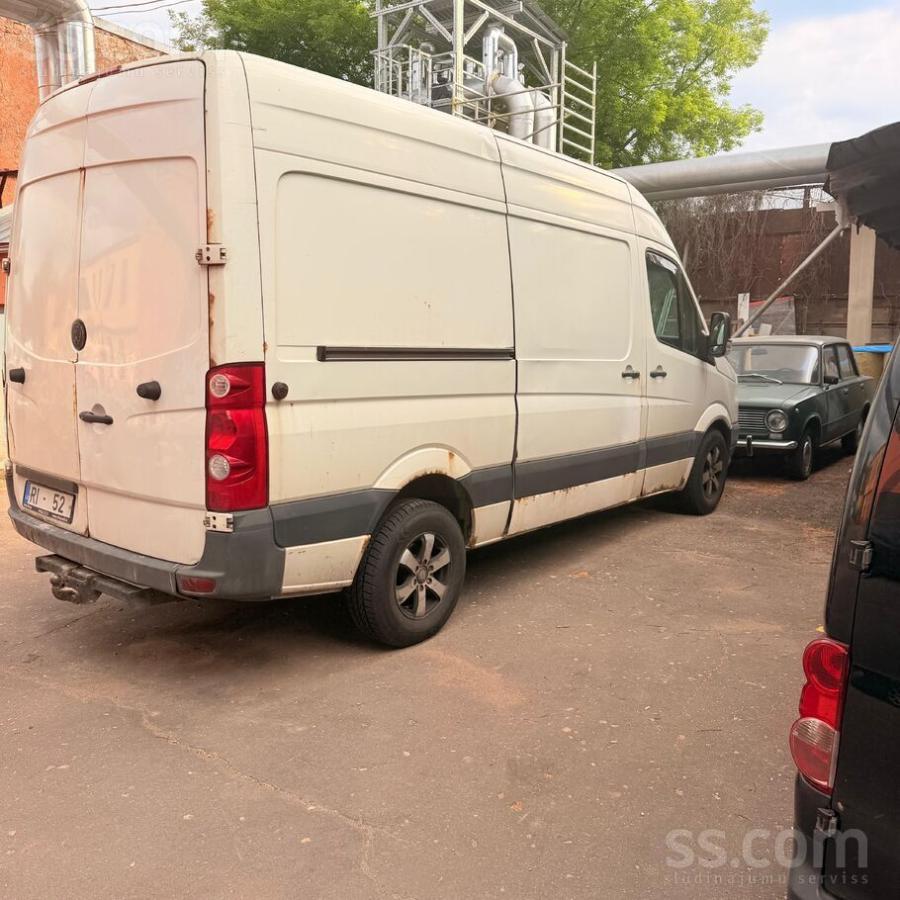 Balts Volkswagen Crafter 2008 Rīga, ar dzinēja tilpumu 2.50 L un nobraukumu 356 tūkst. km par 2000 €, foto 3 vietnē AUTOMOTO.COM.LV
