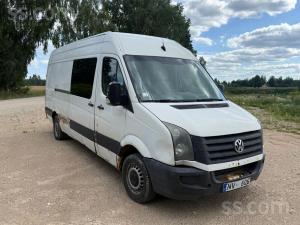 White Volkswagen Crafter 2008 in Valmiera, with an engine capacity of 2.50 L and mileage of 614 thousand km for 1450 €, photo 3 on AUTOMOTO.COM.LV