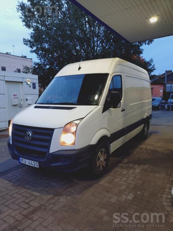 Volkswagen Crafter 2008 in Riga on AUTOMOTO.COM.LV White Volkswagen Crafter 2008 in Riga, with an engine capacity of 2.50 L and mileage of 443 thousand km for 3300 €, photo 3 on AUTOMOTO.COM.LV