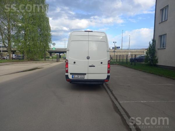 White Volkswagen Crafter 2009 in Riga, with an engine capacity of 2.50 L and mileage of 0 thousand km for 8000 €, photo 6 on AUTOMOTO.COM.LV