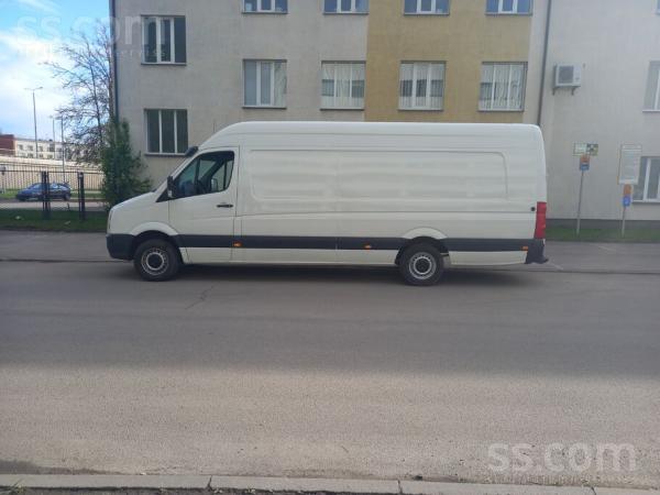 White Volkswagen Crafter 2009 in Riga, with an engine capacity of 2.50 L and mileage of 0 thousand km for 8000 €, photo 7 on AUTOMOTO.COM.LV