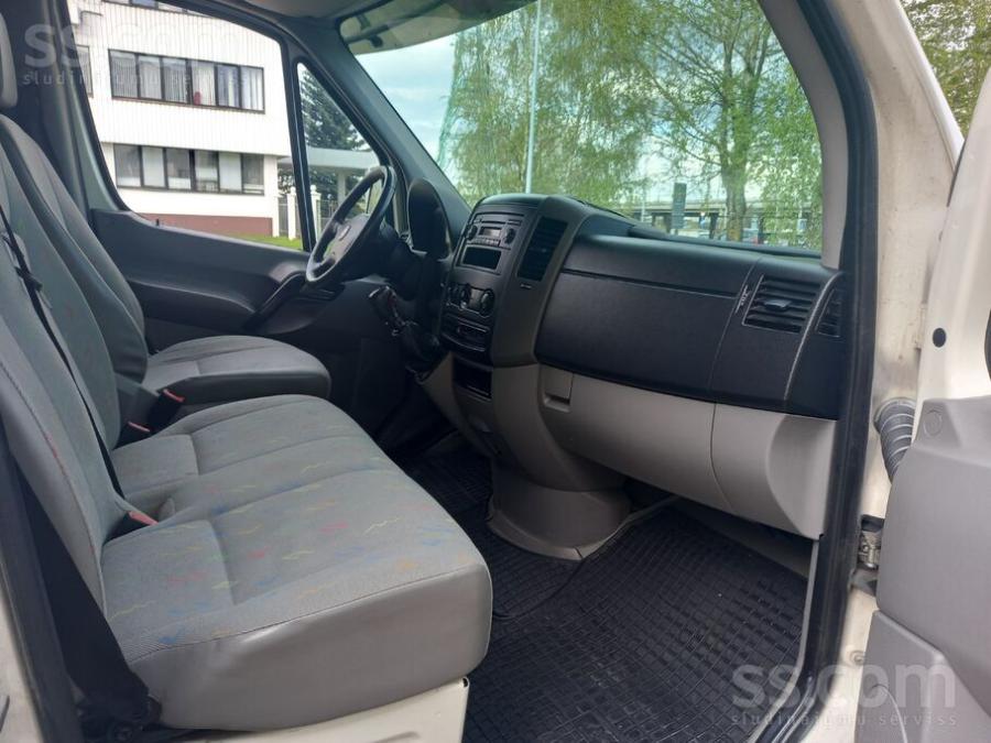 Balts Volkswagen Crafter 2009 Rīga, ar dzinēja tilpumu 2.50 L un nobraukumu 0 tūkst. km par 8000 €, foto 12 vietnē AUTOMOTO.COM.LV