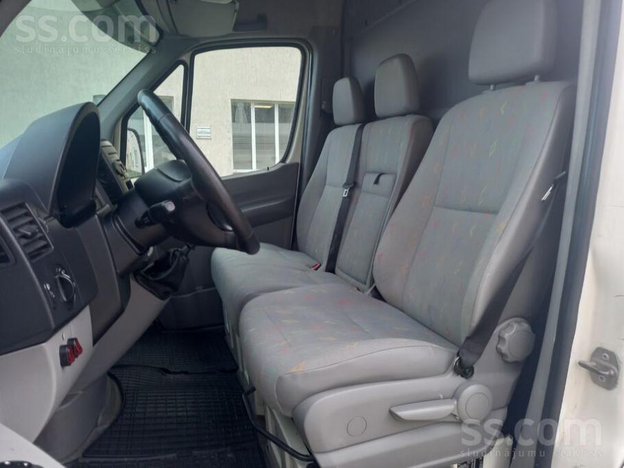 Balts Volkswagen Crafter 2009 Rīga, ar dzinēja tilpumu 2.50 L un nobraukumu 0 tūkst. km par 8000 €, foto 15 vietnē AUTOMOTO.COM.LV