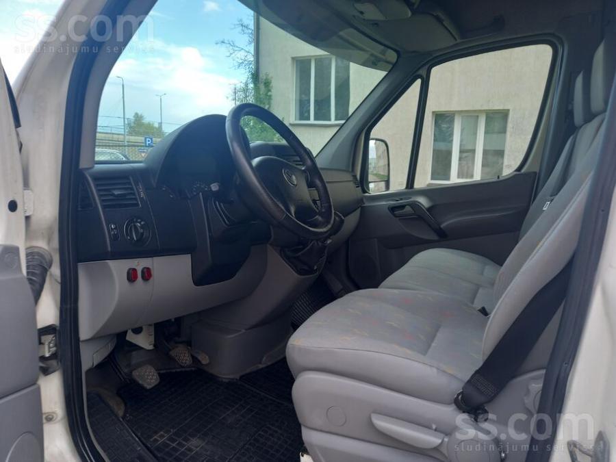Balts Volkswagen Crafter 2009 Rīga, ar dzinēja tilpumu 2.50 L un nobraukumu 0 tūkst. km par 8000 €, foto 15 vietnē AUTOMOTO.COM.LV