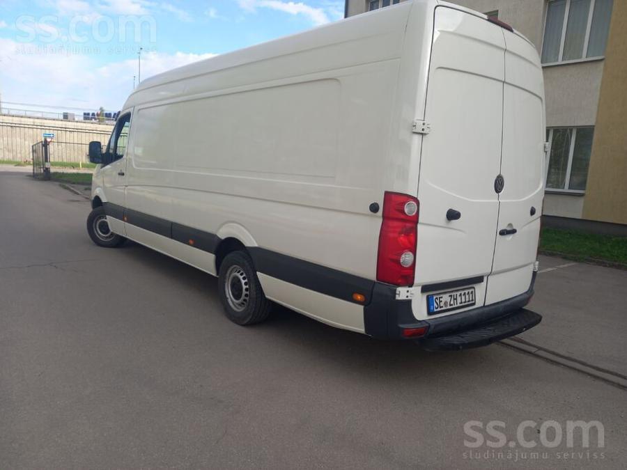 White Volkswagen Crafter 2009 in Riga, with an engine capacity of 2.50 L and mileage of 0 thousand km for 8000 €, photo 5 on AUTOMOTO.COM.LV