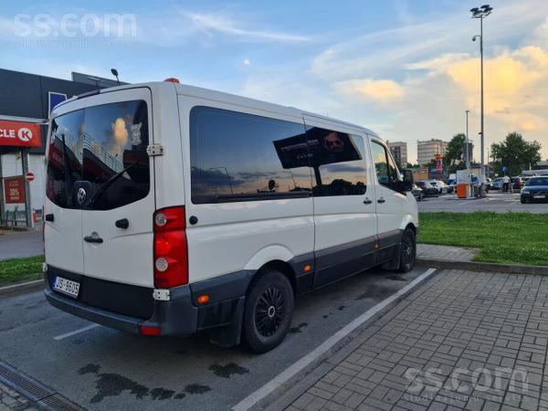 White Volkswagen Crafter 2009 in Riga, with an engine capacity of 2.50 L and mileage of 372 thousand km for 6000 €, photo 6 on AUTOMOTO.COM.LV