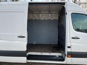 Balts Volkswagen Crafter 2010 Liepāja, ar dzinēja tilpumu 2.50 L un nobraukumu 234 tūkst. km par 6500 €, foto 5 vietnē AUTOMOTO.COM.LV