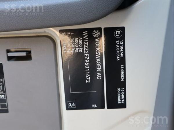 Balts Volkswagen Crafter 2010 Rīga, ar dzinēja tilpumu 2.50 L un nobraukumu 144 tūkst. km par 9500 €, foto 4 vietnē AUTOMOTO.COM.LV