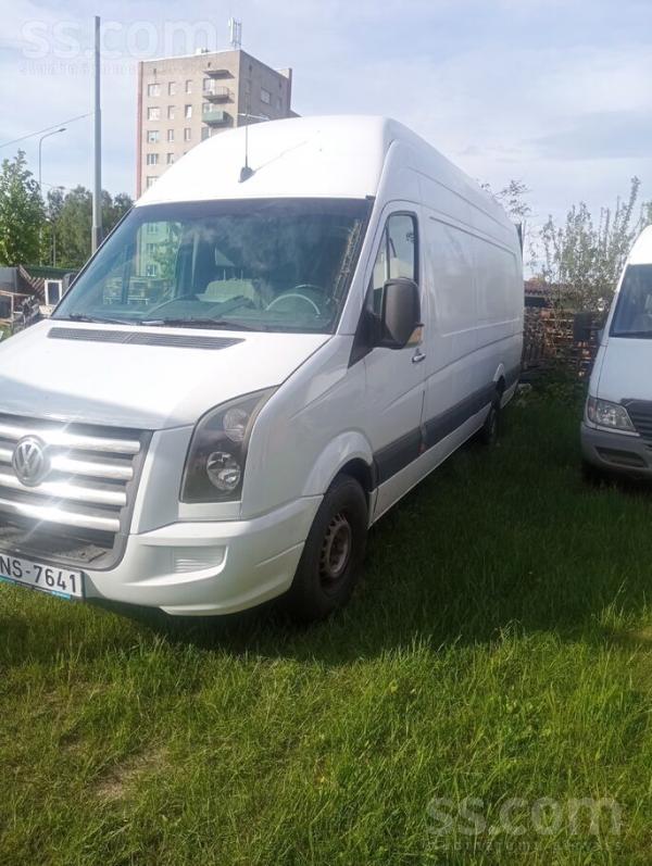 White Volkswagen Crafter 2010 in Daugavpils, with an engine capacity of 2.50 L and mileage of 0 thousand km for 4300 €, photo 1 on AUTOMOTO.COM.LV