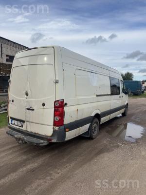 White Volkswagen Crafter 2010 in Ventspils, with an engine capacity of 2.50 L and mileage of 768 thousand km for 2000 €, photo 4 on AUTOMOTO.COM.LV
