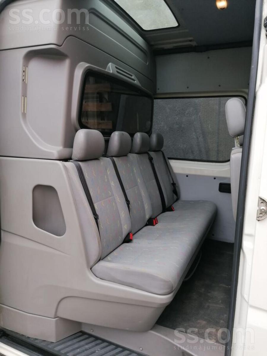 White Volkswagen Crafter 2010 in Ventspils, with an engine capacity of 2.50 L and mileage of 768 thousand km for 2000 €, photo 9 on AUTOMOTO.COM.LV