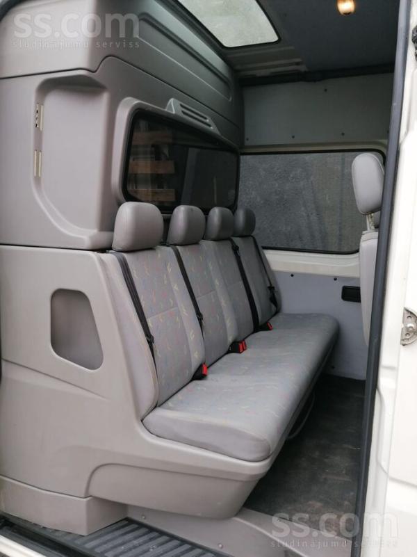 White Volkswagen Crafter 2010 in Ventspils, with an engine capacity of 2.50 L and mileage of 768 thousand km for 2000 €, photo 9 on AUTOMOTO.COM.LV