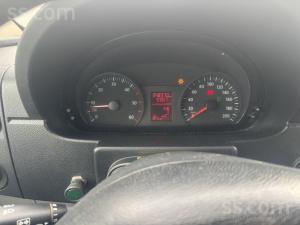 White Volkswagen Crafter 2010 in Riga, with an engine capacity of 2.50 L and mileage of 340 thousand km for 3700 €, photo 6 on AUTOMOTO.COM.LV