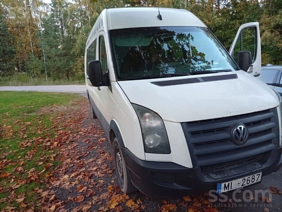 White Volkswagen Crafter 2010 in Riga, with an engine capacity of 2.70 L and mileage of 530 thousand km for 7200 €, photo 4 on AUTOMOTO.COM.LV