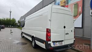 White Volkswagen Crafter 2011 in Riga, with an engine capacity of 2.50 L and mileage of 419 thousand km for 7260 €, photo 3 on AUTOMOTO.COM.LV