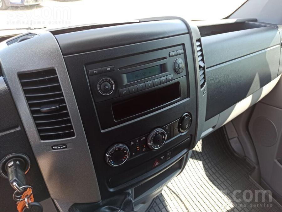 Balts Volkswagen Crafter 2011 Daugavpils, ar dzinēja tilpumu 2.00 L un nobraukumu 0 tūkst. km par 9900 €, foto 15 vietnē AUTOMOTO.COM.LV