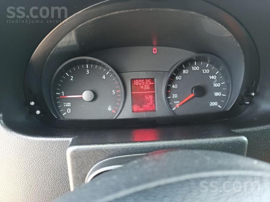 Balts Volkswagen Crafter 2011 Daugavpils, ar dzinēja tilpumu 2.00 L un nobraukumu 0 tūkst. km par 9900 €, foto 17 vietnē AUTOMOTO.COM.LV