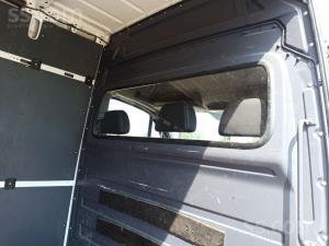 Balts Volkswagen Crafter 2011 Daugavpils, ar dzinēja tilpumu 2.00 L un nobraukumu 0 tūkst. km par 9900 €, foto 26 vietnē AUTOMOTO.COM.LV