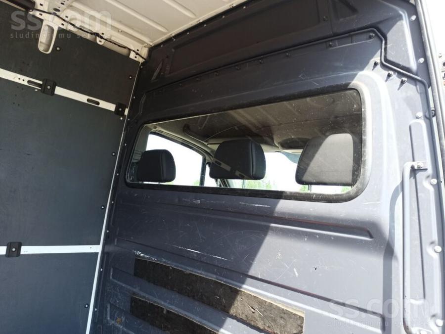 Balts Volkswagen Crafter 2011 Daugavpils, ar dzinēja tilpumu 2.00 L un nobraukumu 0 tūkst. km par 9900 €, foto 26 vietnē AUTOMOTO.COM.LV