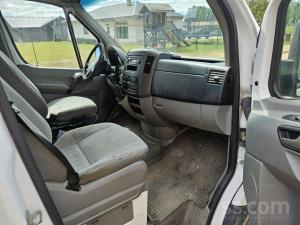 Balts Volkswagen Crafter 2011 Valmiera, ar dzinēja tilpumu 2.50 L un nobraukumu 480 tūkst. km par 3999 €, foto 7 vietnē AUTOMOTO.COM.LV