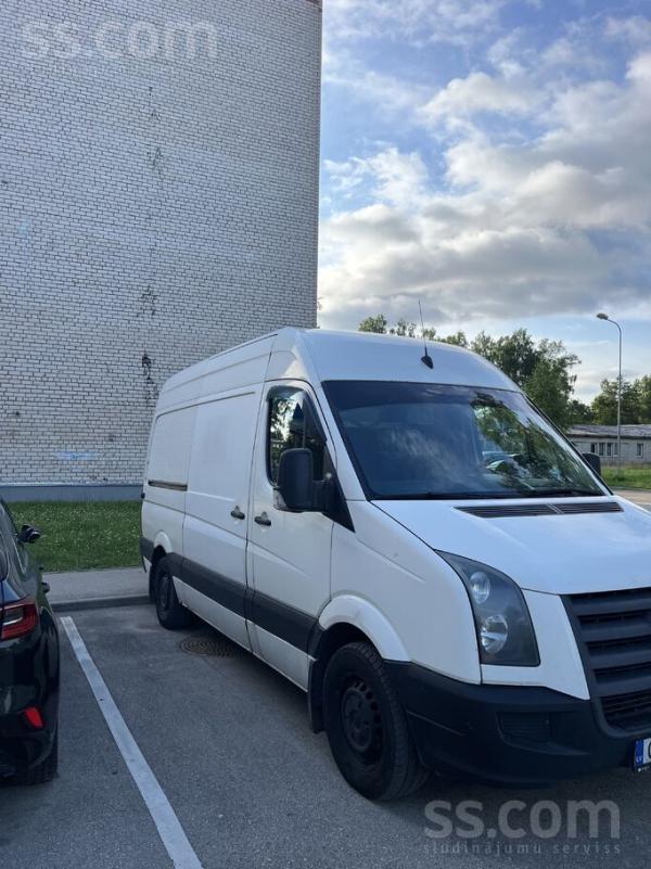 Balts Volkswagen Crafter 2011 Daugavpils, ar dzinēja tilpumu 2.50 L un nobraukumu 460 tūkst. km par 3500 €, foto 4 vietnē AUTOMOTO.COM.LV