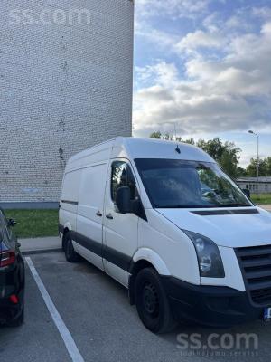 Balts Volkswagen Crafter 2011 Daugavpils, ar dzinēja tilpumu 2.50 L un nobraukumu 460 tūkst. km par 3500 €, foto 5 vietnē AUTOMOTO.COM.LV