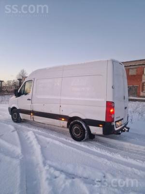 Balts Volkswagen Crafter 2012 Liepāja, ar dzinēja tilpumu 2.00 L un nobraukumu 301 tūkst. km par 4150 €, foto 3 vietnē AUTOMOTO.COM.LV