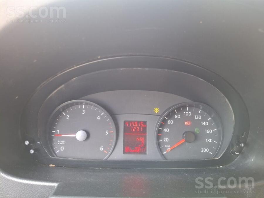 Balts Volkswagen Crafter 2012 Rīga, ar dzinēja tilpumu 2.00 L un nobraukumu 414 tūkst. km par 3500 €, foto 8 vietnē AUTOMOTO.COM.LV
