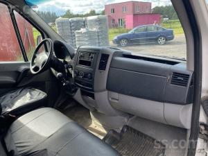 Balts Volkswagen Crafter 2012 Rīga, ar dzinēja tilpumu 2.00 L un nobraukumu 343 tūkst. km par 7450 €, foto 8 vietnē AUTOMOTO.COM.LV