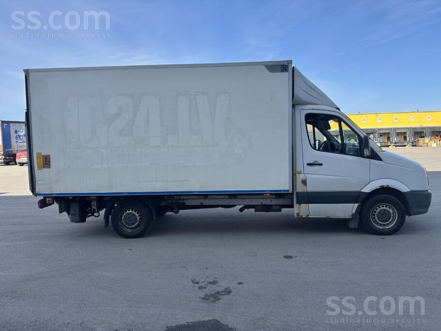 Balts Volkswagen Crafter 2012 Rīga, ar dzinēja tilpumu 2.00 L un nobraukumu 636 tūkst. km par 4700 €, foto 4 vietnē AUTOMOTO.COM.LV