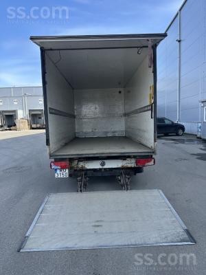 Balts Volkswagen Crafter 2012 Rīga, ar dzinēja tilpumu 2.00 L un nobraukumu 636 tūkst. km par 4700 €, foto 8 vietnē AUTOMOTO.COM.LV