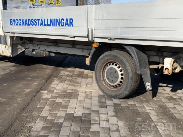 Balts Volkswagen Crafter 2012 Rīga, ar dzinēja tilpumu 2.00 L un nobraukumu 275 tūkst. km par 5500 €, foto 6 vietnē AUTOMOTO.COM.LV