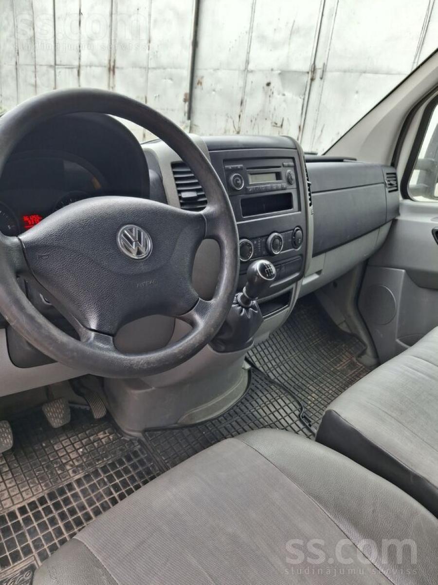 Balts Volkswagen Crafter 2012 Rīga, ar dzinēja tilpumu 2.00 L un nobraukumu 360 tūkst. km par 7990 €, foto 12 vietnē AUTOMOTO.COM.LV