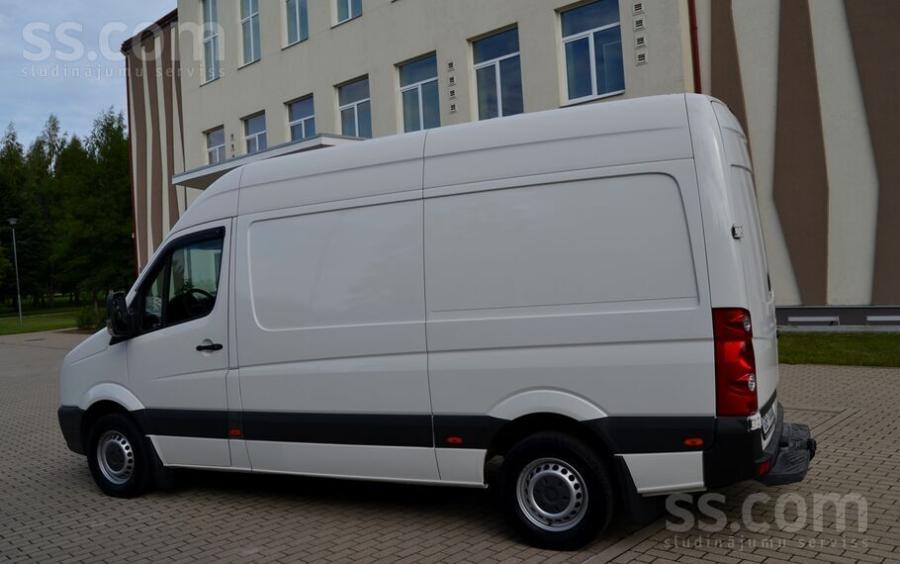 White Volkswagen Crafter 2012 in Tukums, with an engine capacity of 2.00 L and mileage of 430 thousand km for 7800 €, photo 5 on AUTOMOTO.COM.LV