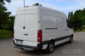 White Volkswagen Crafter 2012 in Tukums, with an engine capacity of 2.00 L and mileage of 430 thousand km for 7800 €, photo 7 on AUTOMOTO.COM.LV