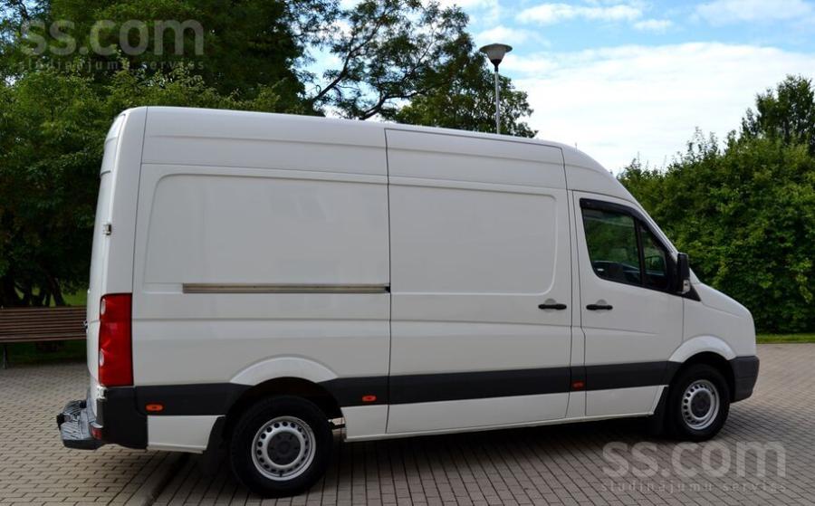 White Volkswagen Crafter 2012 in Tukums, with an engine capacity of 2.00 L and mileage of 430 thousand km for 7800 €, photo 8 on AUTOMOTO.COM.LV