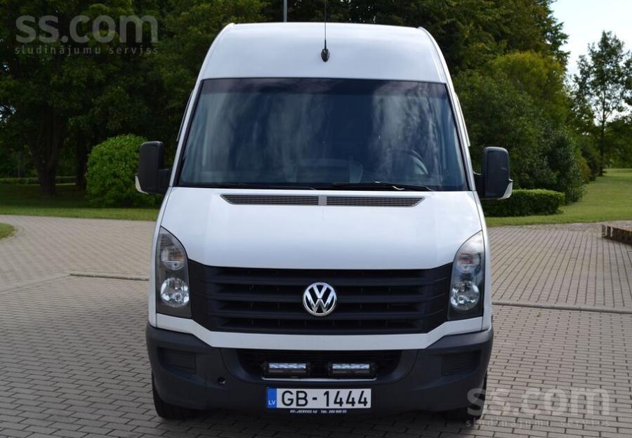 White Volkswagen Crafter 2012 in Tukums, with an engine capacity of 2.00 L and mileage of 430 thousand km for 7800 €, photo 10 on AUTOMOTO.COM.LV