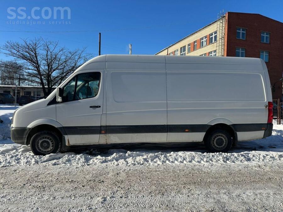 White Volkswagen Crafter 2013 in Riga, with an engine capacity of 2.00 L and mileage of 429 thousand km for 7600 €, photo 9 on AUTOMOTO.COM.LV