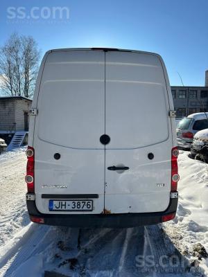 White Volkswagen Crafter 2013 in Riga, with an engine capacity of 2.00 L and mileage of 429 thousand km for 7600 €, photo 11 on AUTOMOTO.COM.LV