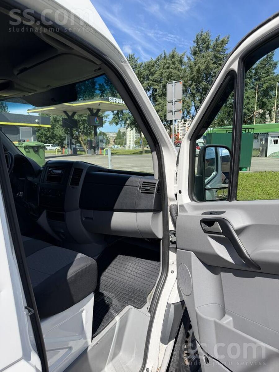 Balts Volkswagen Crafter 2013 Rīga, ar dzinēja tilpumu 2.00 L un nobraukumu 266 tūkst. km par 7300 €, foto 7 vietnē AUTOMOTO.COM.LV