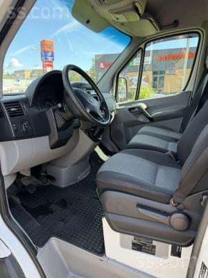 Balts Volkswagen Crafter 2013 Rīga, ar dzinēja tilpumu 2.00 L un nobraukumu 266 tūkst. km par 7300 €, foto 12 vietnē AUTOMOTO.COM.LV