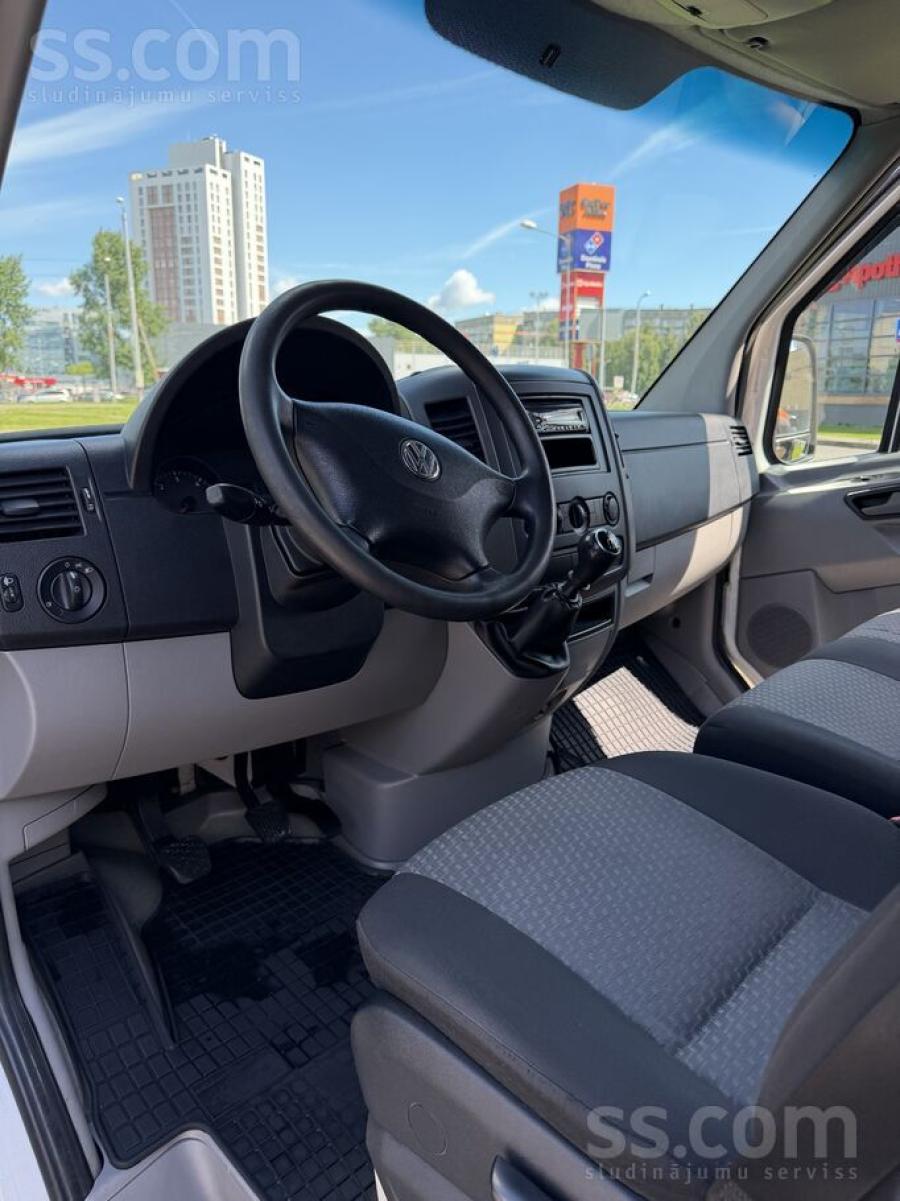 Balts Volkswagen Crafter 2013 Rīga, ar dzinēja tilpumu 2.00 L un nobraukumu 266 tūkst. km par 7300 €, foto 13 vietnē AUTOMOTO.COM.LV