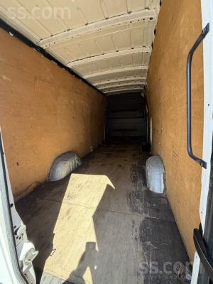 Balts Volkswagen Crafter 2013 Rīga, ar dzinēja tilpumu 2.00 L un nobraukumu 266 tūkst. km par 7300 €, foto 16 vietnē AUTOMOTO.COM.LV