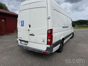 White Volkswagen Crafter 2013 in Riga, with an engine capacity of 2.00 L and mileage of 343 thousand km for 6950 €, photo 5 on AUTOMOTO.COM.LV