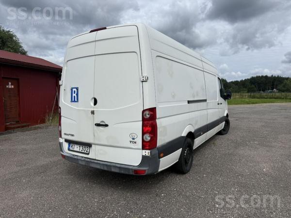 White Volkswagen Crafter 2013 in Riga, with an engine capacity of 2.00 L and mileage of 343 thousand km for 6950 €, photo 5 on AUTOMOTO.COM.LV