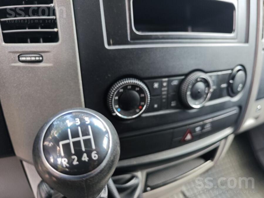 Balts Volkswagen Crafter 2013 Rīga, ar dzinēja tilpumu 2.00 L un nobraukumu 0 tūkst. km par 13950 €, foto 18 vietnē AUTOMOTO.COM.LV