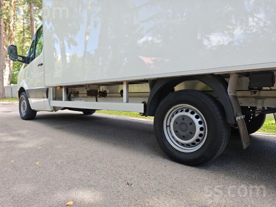 Balts Volkswagen Crafter 2013 Rīga, ar dzinēja tilpumu 2.00 L un nobraukumu 0 tūkst. km par 13950 €, foto 27 vietnē AUTOMOTO.COM.LV