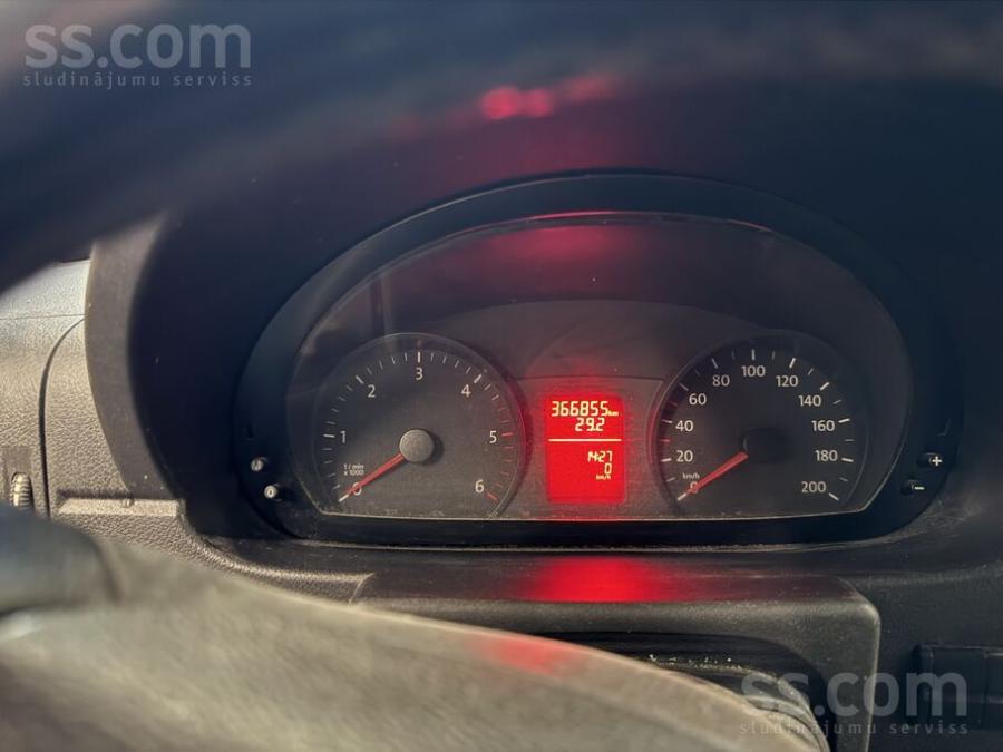 White Volkswagen Crafter 2013 in Riga, with an engine capacity of 2.00 L and mileage of 367 thousand km for 5900 €, photo 6 on AUTOMOTO.COM.LV
